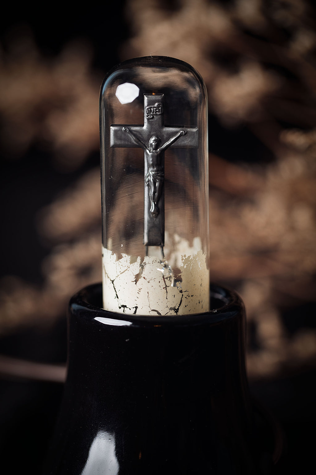 Aerolux Neon and Argon Glowing Crucifix Lightbulb – The Veiled Mirror