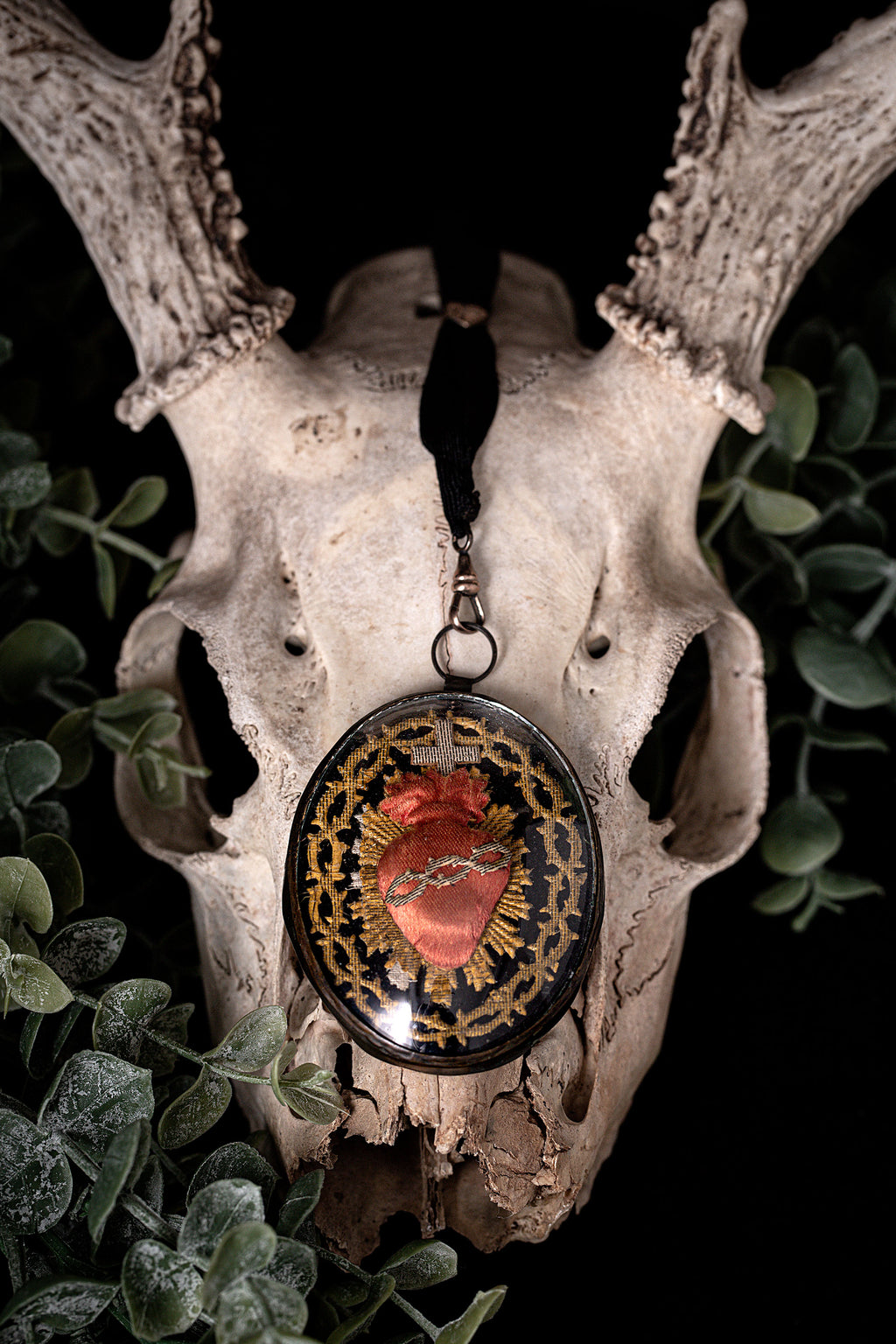 Ex-Voto Sacred Heart French Reliquary – The Veiled Mirror